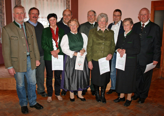 Ehrungen und Neuwahlen beim Seniorenbund Pölstal - Pölstal
